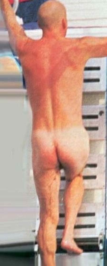 Omg He S Naked Bruce Willis Omg Blog