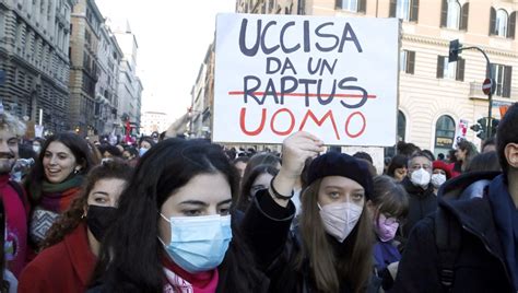 La Strage Delle Donne 50 Vittime Di Femminicidio In Italia Dall Inizio