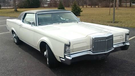 Luxurious Survivor 1969 Lincoln MK III Barn Finds