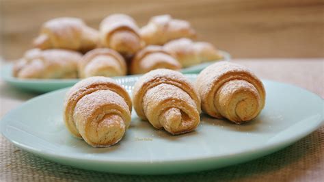 Cornulete Fragede Cu Osanza Si Rahat Retete Culinare Cu Dana Valery