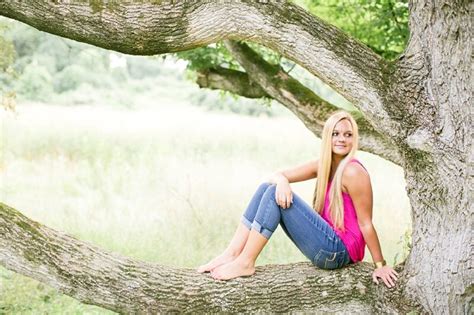 Barefoot Senior Portraits Pose
