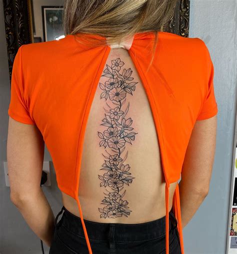 Best Flower Spine Tattoo Ideas That Will Blow Your Mind