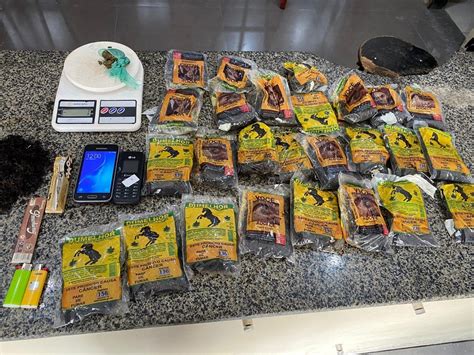 Formosa Policias Penais Interceptam Drogas E Celulares Arremessados Em