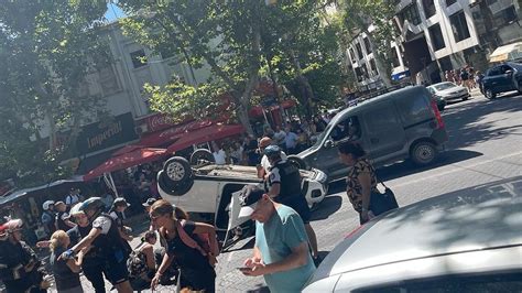 Impresionante Choque Y Vuelco En Pleno Centro De Mendoza Un Herido