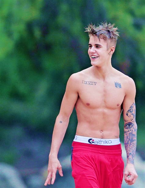 Justin Bieber Shirtless Bulge Tumbex