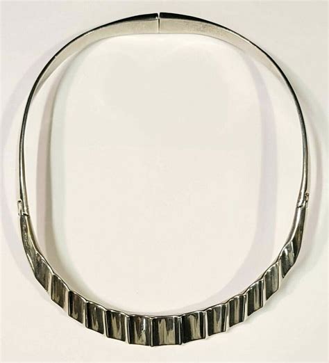 Taxco Sterling Silver Vtg Hinged Collar Necklace W Rippled Front