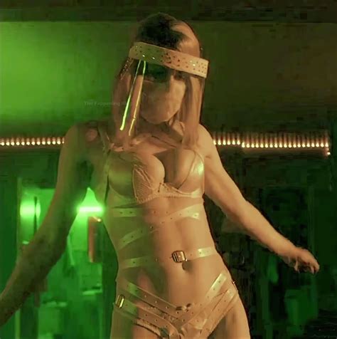 Alexandra Daddario Nude Sexy 6 Pics Video TheFappening