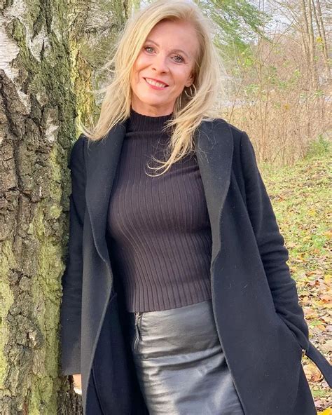 Look Into My Eyes Leather Skirt 50 Anna Turtle Neck Skirts