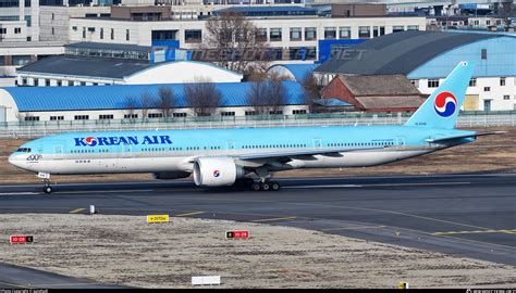 HL8346 Korean Air Boeing 777 300ER Photo By Sunshydl ID 1255160
