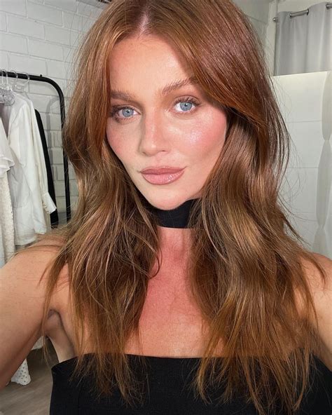 Cintia Dicker Bio Age Height Wiki Models Biography