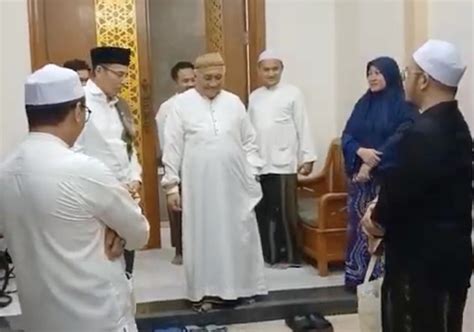 TGB Silaturahmi Ke Ponpes Bayt Al Hikmah Pasuruan Disambut Hangat Kiai