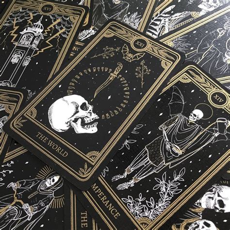 Curso Tarot Online Universidade da Magia Baralhos de tarô Símbolos