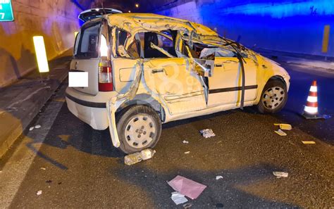 A20 Incidente Stradale Nella Galleria San Cono Tra Brolo E Rocca Di