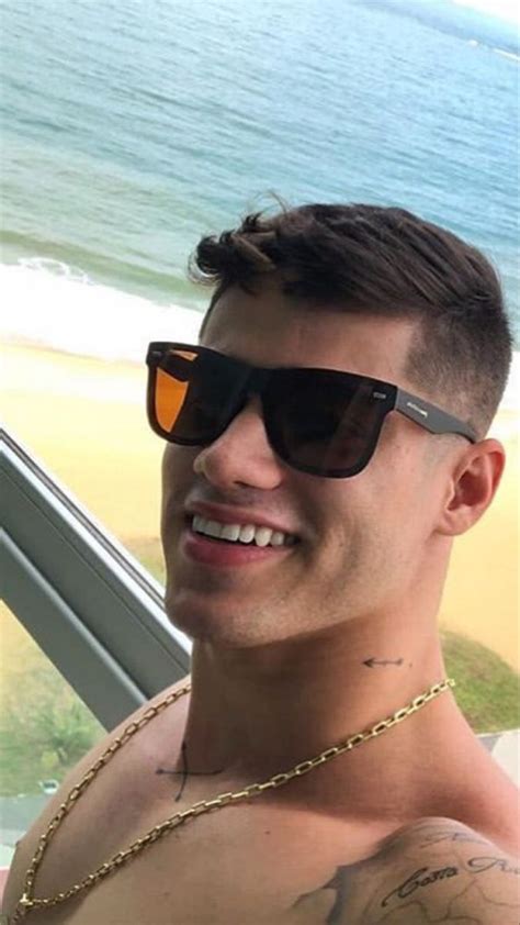 Pinterest Fotos De Homens Estilos De Cabelo E Barba Garotos Sensuais