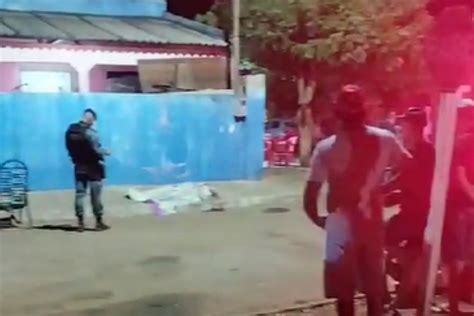 Homem é morto a tiros na calçada de casa por dupla armada em Mirassol D