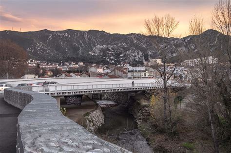 Ponts Sur LHuveaune Rudy Ricciotti