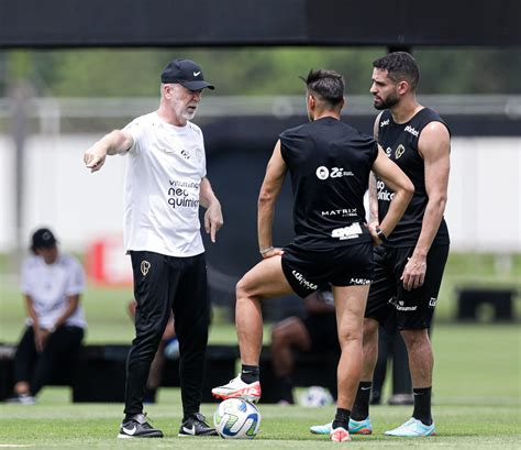 Corinthians Se Reapresenta E Inicia Prepara O Para Enfrentar Red Bull