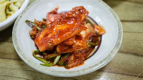 Makanan Fermentasi Yang Baik Untuk Kesehatan Usus Kimchi Hingga Tempe
