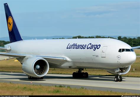 D ALFD Lufthansa Cargo Boeing 777 FBT Photo by Alejandro Hernández León