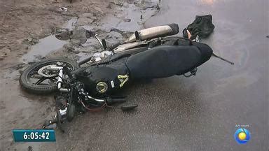 Bom Dia Paraíba Motociclista morre após ser atingido por caminhão na