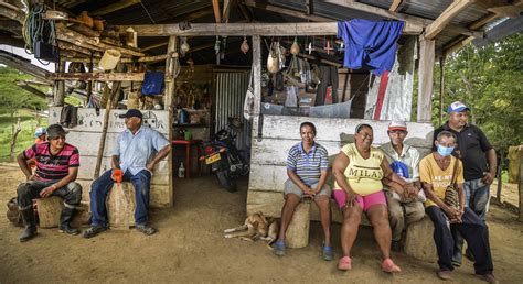 327 Familias Desplazadas En El 2020 En El Caribe