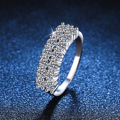 Bague de fiançailles Moissanite en argent regardé diamant demi