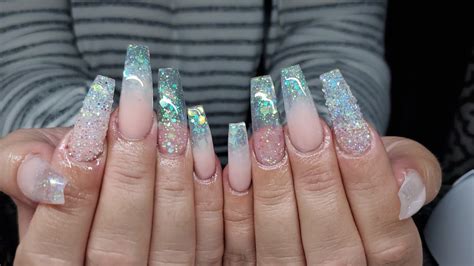 Detalle 49 imagen uñas acrilicas con glitter difuminado Thptnganamst