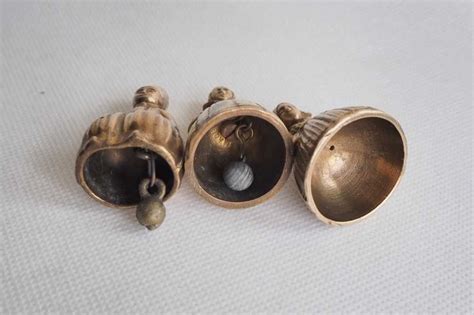 Dzwonek mały mini mosiężny ZESTAW figurki kobiety Włocławek OLX pl