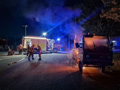 046 2023 FEU K PKW Brand Freiwillige Feuerwehr Lauenburg