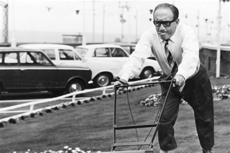 31 Incredible Blackpool Photos To Take You Back To 1965 And 1966 From Brian London To Dakels