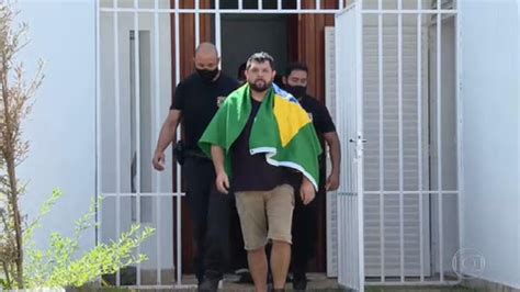 Moraes determina prisão preventiva de blogueiro bolsonarista Jornal