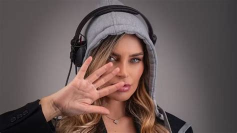 Loira que já estampou a Playboy toma decisão drástica saiba qual