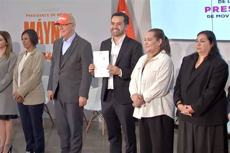 Se registra Jorge Álvarez Máynez como candidato presidencial de MC ante