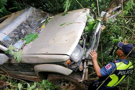 Sasakyan Nahulog Sa Bangin Sa Benguet 4 Sugatan ABS CBN News