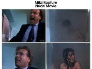 Nackte Mitzi Kapture In The Vagrant