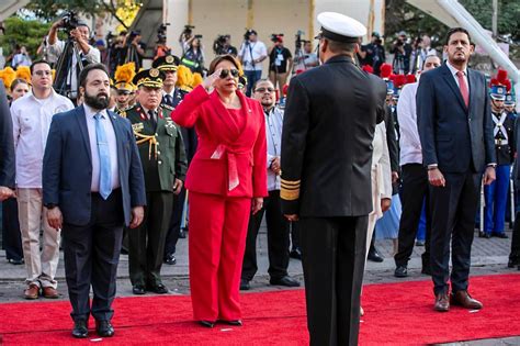 Presidenta Castro encabeza actos conmemorativos a 202 años de
