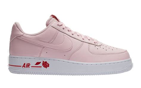 Kommande Släpp Nike Air Force 1 Low Rose Sir Pierre s Godispåse