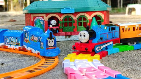 Mencari Dan Merakit Mainan Kereta Api Thomas And Friends Color Full