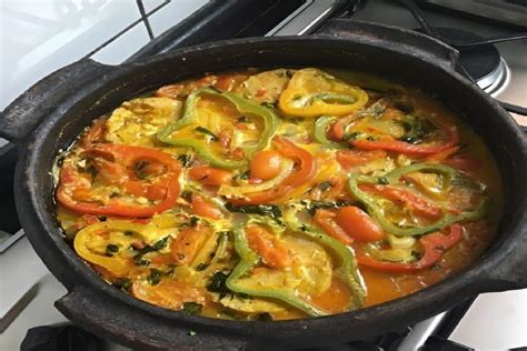 Receita de Moqueca de peixe uma receitinha deliciosa e deixará todos