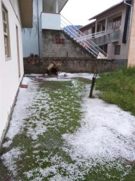 SC Urubici decreta emergência após chuva de granizo