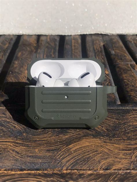 Spigen Tough Armour Case R Airpodspro