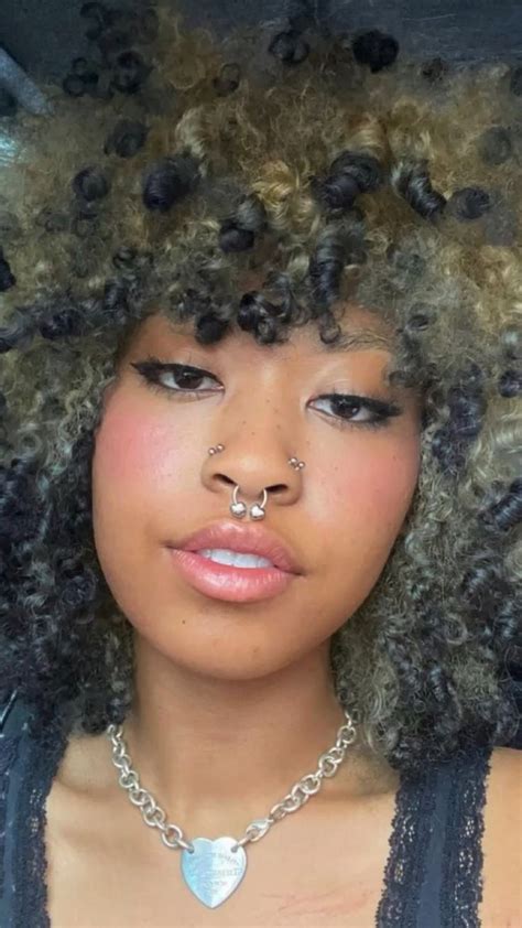Alt Black Girls Blonde To Black Ombre Hair Natural Hair Styles Ombre Hair Dyed Curly Hair