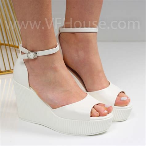Дамски сандали на платформа 25 720869 White