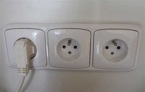 Tomada Padr O Europeu Modelos Voltagem E Melhor Adaptador