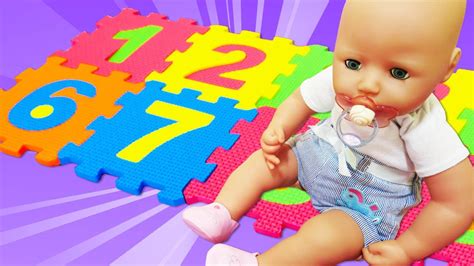 Çocuklar için eğitici video Baby Born oyuncak bebek ile sayı sayma