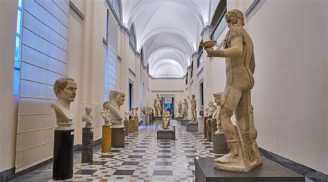 MUSEO ARCHEOLOGICO DI NAPOLI PATRIMONIO UNIVERSALE Il Commendatore