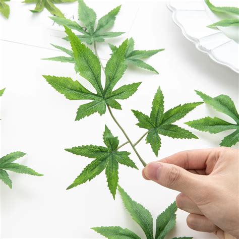 50PC Sztuczne Ro Liny Li Klonu Bukiet Lubny Strona Diy Wieniec Materia