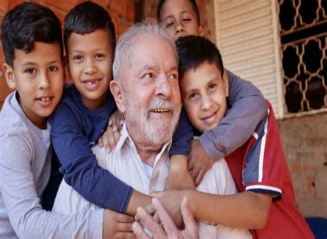 Lula sanciona lei que criminaliza o bullying e aumenta punição de