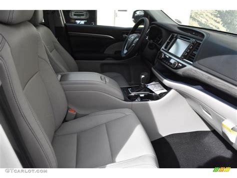 Blizzard Pearl White Toyota Highlander Limited Platinum Awd