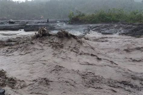 Getaran Banjir Di Gunung Semeru Terekam 4 Kali Warga Waspadai Titik